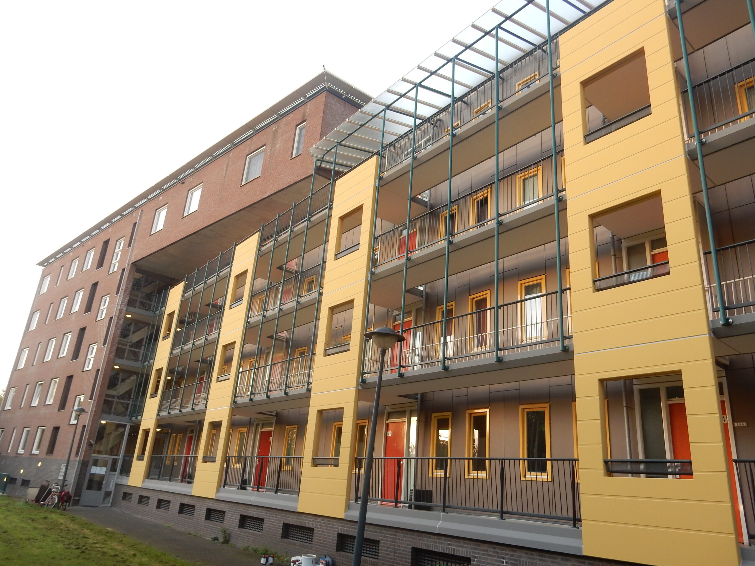 Gallery floors apartment complex Old Trafford Amsterdam - SolidLux Coating