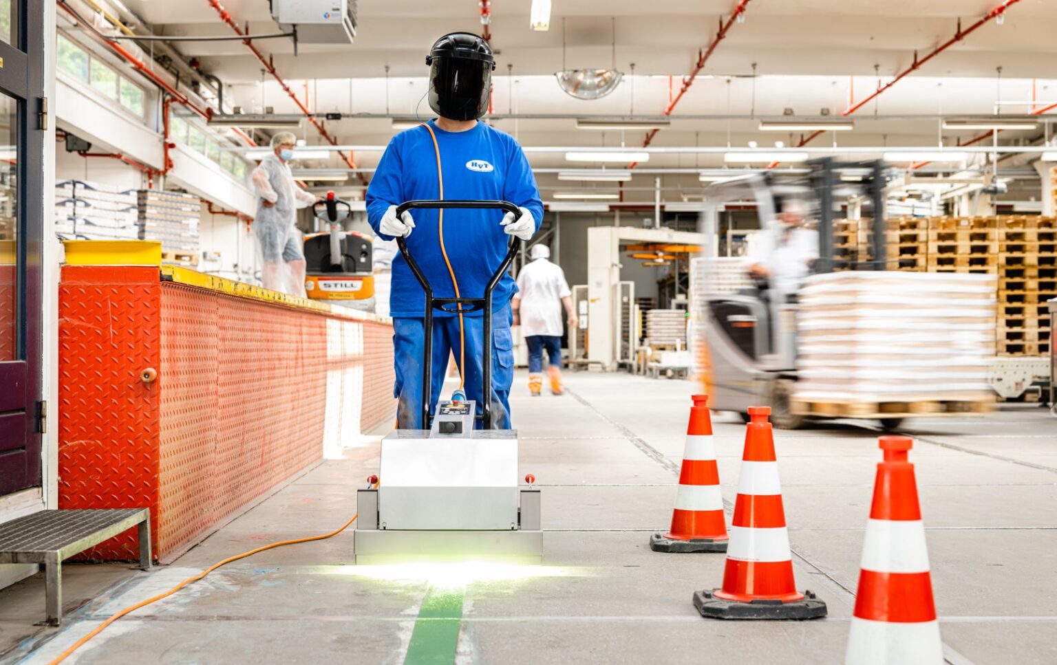 Solvent-free floormarking at Petcare Hattem - SolidLux Coating